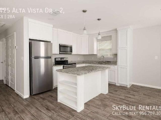 3 Br, 2 bath, Condo 1425 Alta Vista Dr
