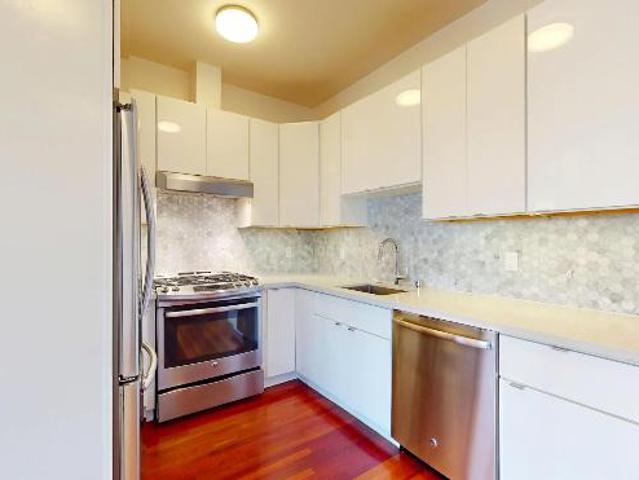 3 Br, 2 bath, Condo 1433 Clay St