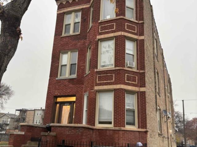 3 Br, 2 bath, Condo 1443 S Drake Ave