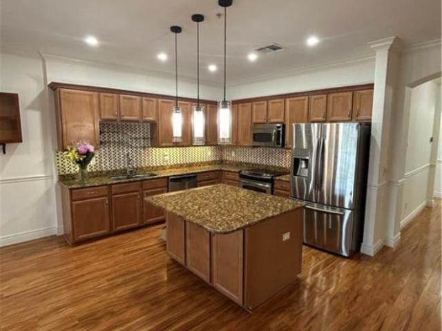 3 Br, 2 bath, Condo 14981 Reflection Key Cir