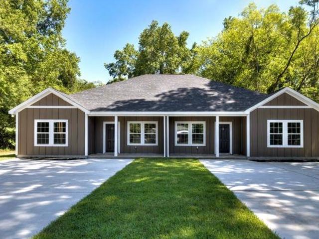 3 Br, 2 bath, Condo 14 Pine St