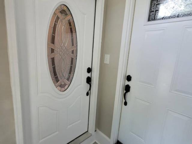 3 Br, 2 bath, Condo 1507 Edmondson Ave
