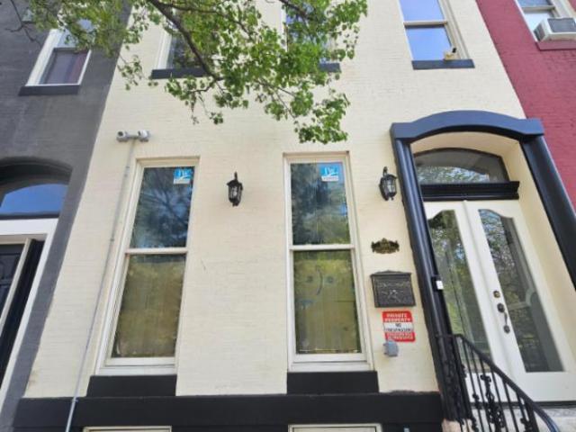 3 Br, 2 bath, Condo 1509 Edmondson Ave