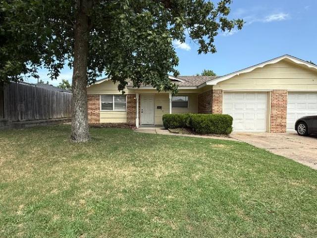 3 Br, 2 bath, Condo 1509 S 67th East Ave