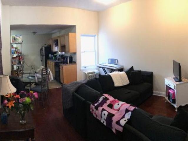 3 Br, 2 bath, Condo 1514 W Diamond St