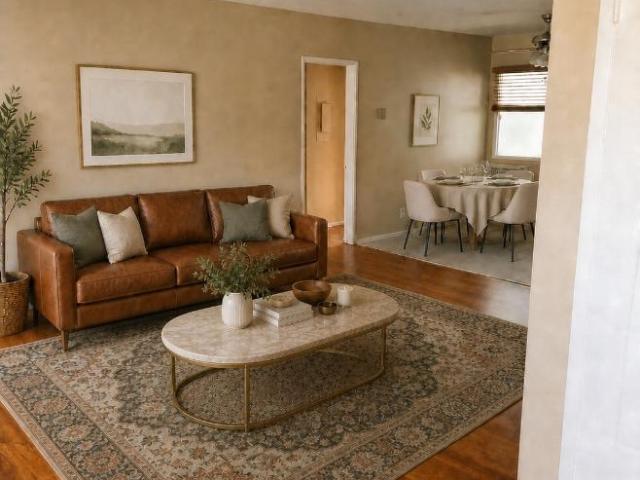 3 Br, 2 bath, Condo 1517 S Sherbourne Dr