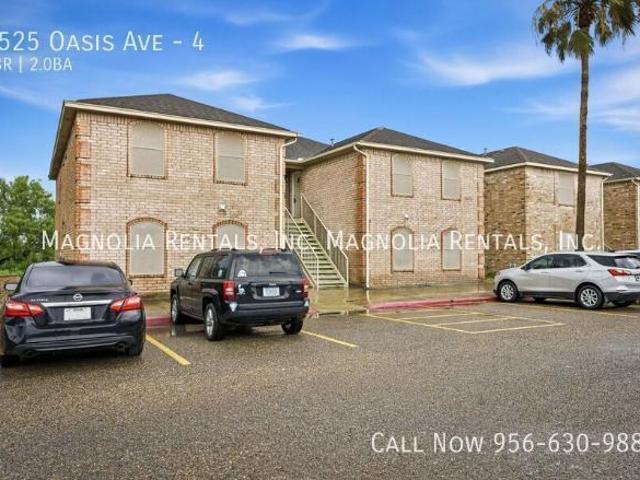 3 Br, 2 bath, Condo 1525 Oasis Ave