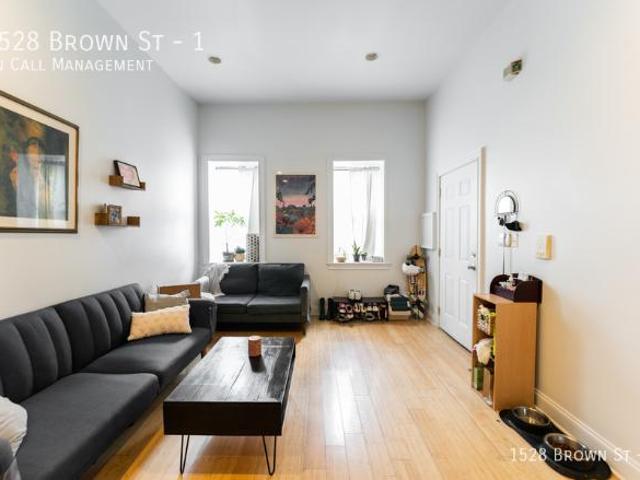 3 Br, 2 bath, Condo 1528 Brown St