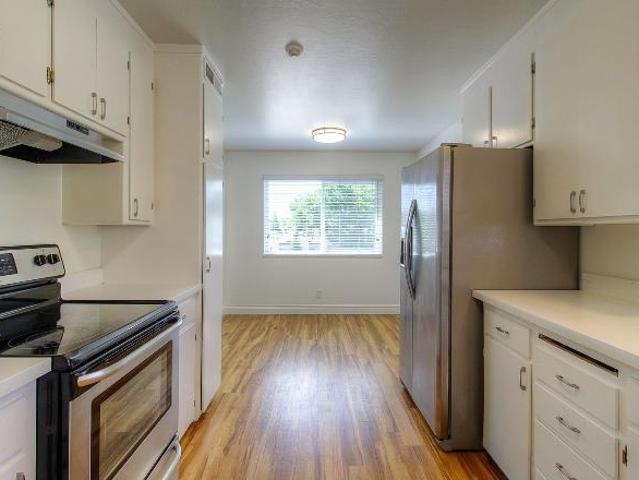 3 Br, 2 bath, Condo 1530 Boston Court