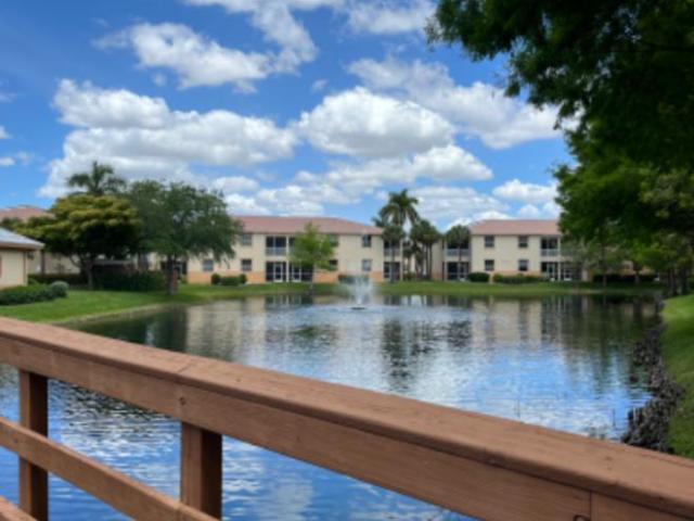 3 Br, 2 bath, Condo 15433 Bellamar Circle