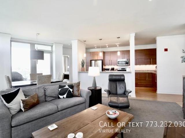 3 Br, 2 bath, Condo 1570 Elmwood Ave