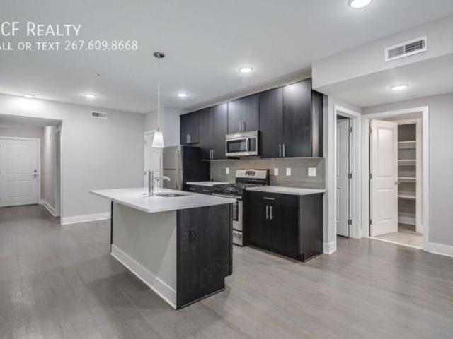 3 Br, 2 bath, Condo 1607 Catharine St