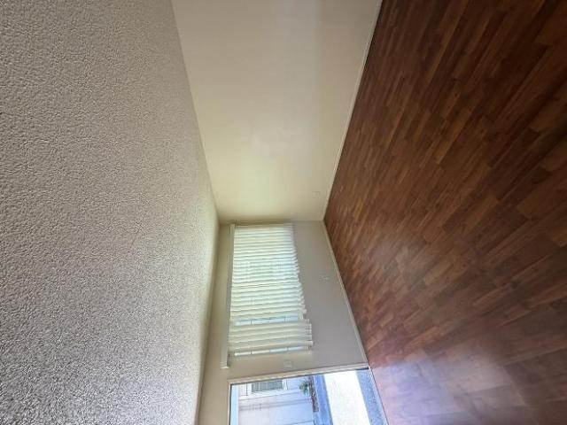 3 Br, 2 bath, Condo 16000 Mateo St