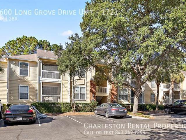 3 Br, 2 bath, Condo 1600 Long Grove Dr