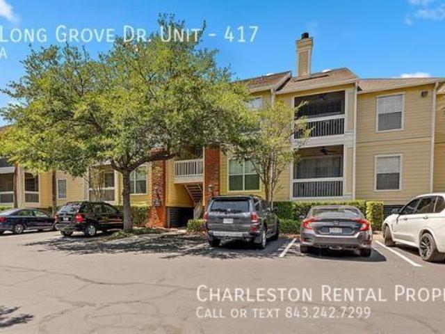 3 Br, 2 bath, Condo 1600 Long Grove Dr