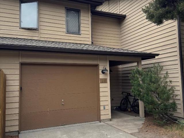 3 Br, 2 bath, Condo 1611 W Koch