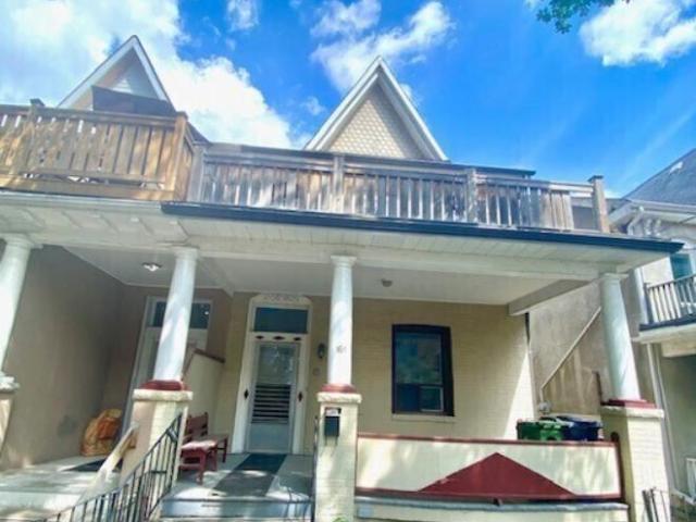 3 Br, 2 bath, Condo 161 Huron St