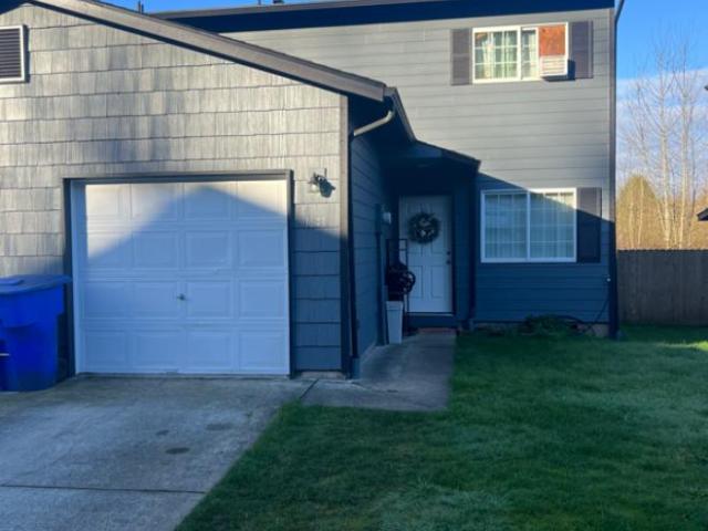 3 Br, 2 bath, Condo 1639 Bowmont Ave