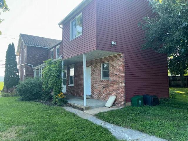 3 Br, 2 bath, Condo 164 South River Street