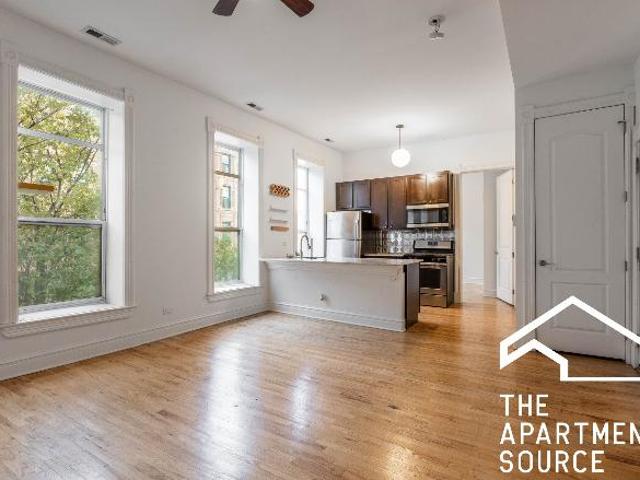 3 Br, 2 bath, Condo 1659 South Throop St