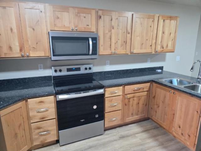 3 Br, 2 bath, Condo 1677 Hwy 35