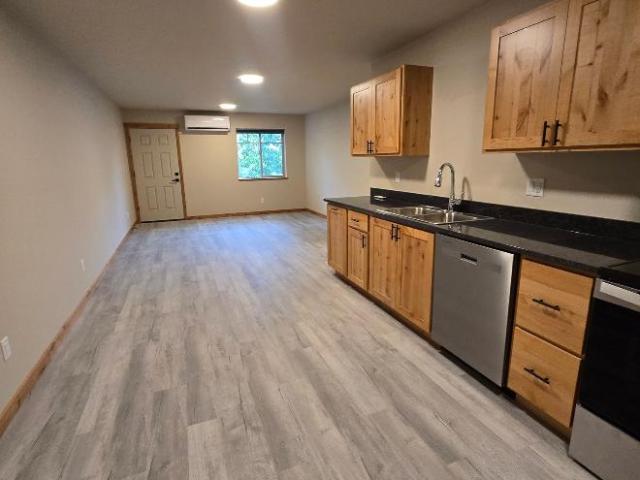 3 Br, 2 bath, Condo 1679 Mt Hwy 35