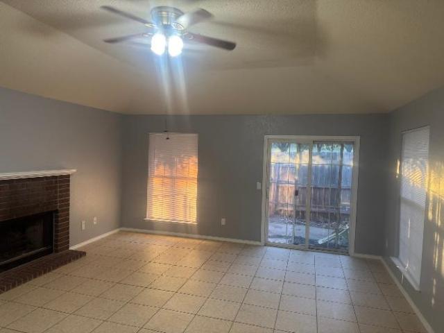 3 Br, 2 bath, Condo 1810 S Westridge St