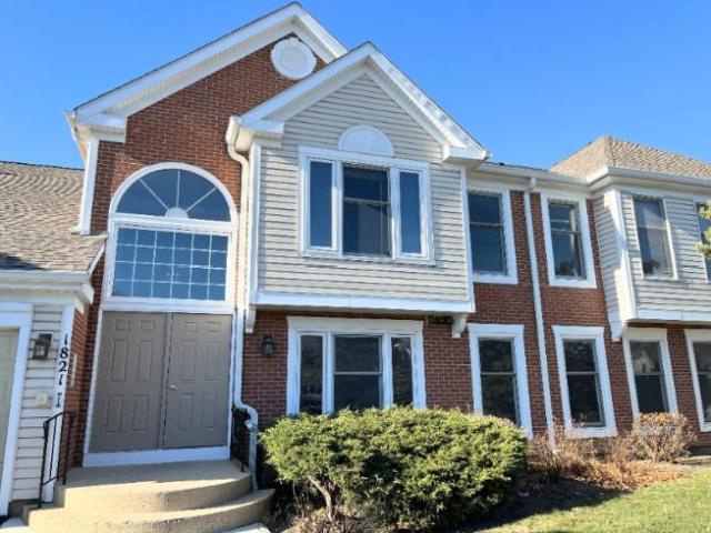 3 Br, 2 bath, Condo 1821 Fox Run Drive