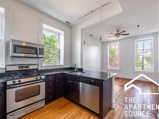 3 Br, 2 bath, Condo 1847 South Loomis Street