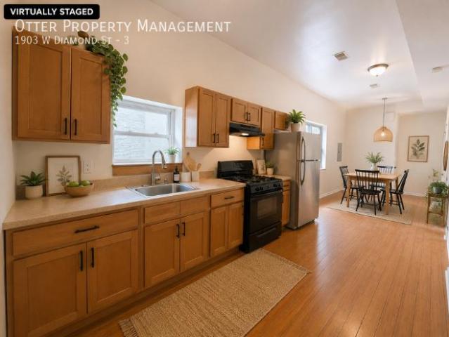 3 Br, 2 bath, Condo 1903 W Diamond St
