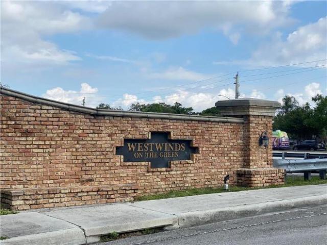 3 Br, 2 bath, Condo 191 Wimbledon Lake Dr
