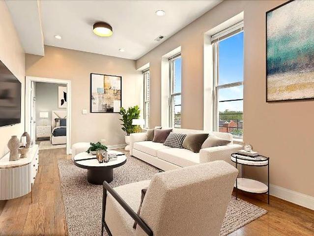 3 Br, 2 bath, Condo 1946 S Racine