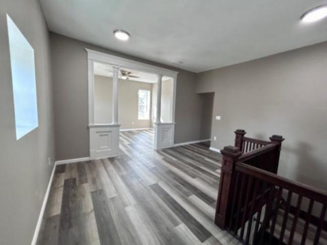 3 Br, 2 bath, Condo 201 E Garfield St