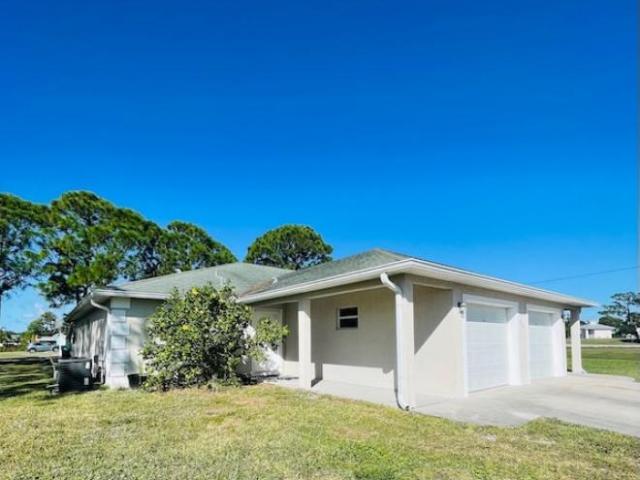 3 Br, 2 bath, Condo 201 Keen Ter