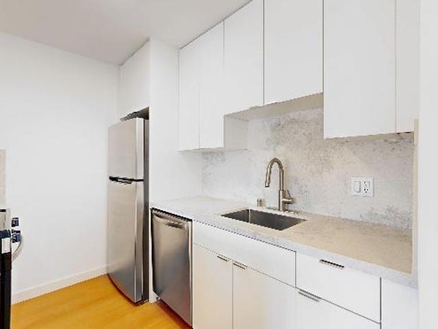3 Br, 2 bath, Condo 2035 Castro St