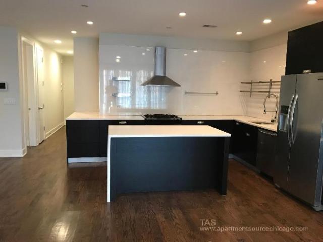 3 Br, 2 bath, Condo 2127 West Division St