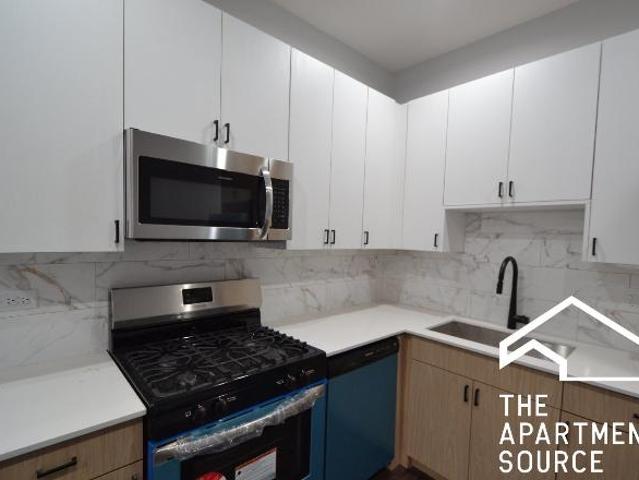 3 Br, 2 bath, Condo 2171 West Wilson