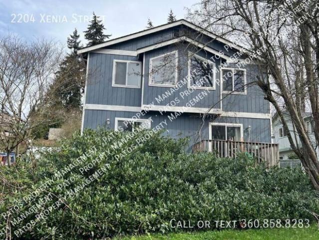 3 Br, 2 bath, Condo 2204 Xenia Street