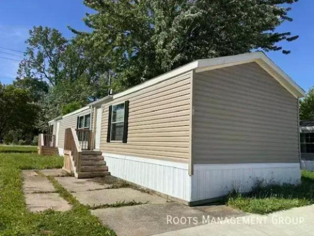 3 Br, 2 bath, Condo 2220 Dunkelburg Rd