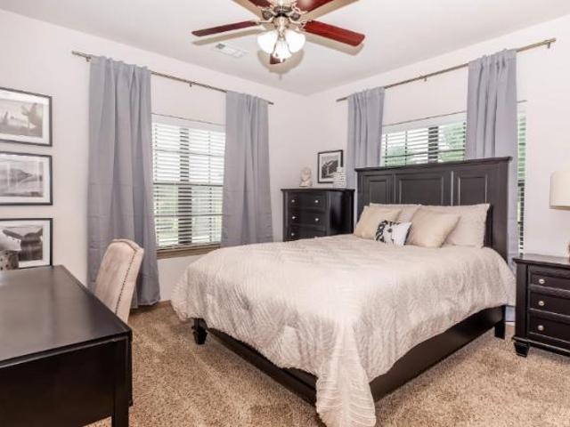 3 Br, 2 bath, Condo 22870 Highway 105 West
