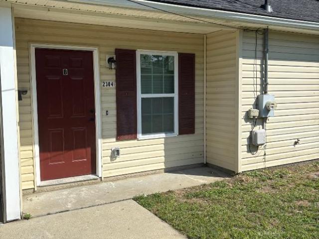 3 Br, 2 bath, Condo 2304 Old Barton
