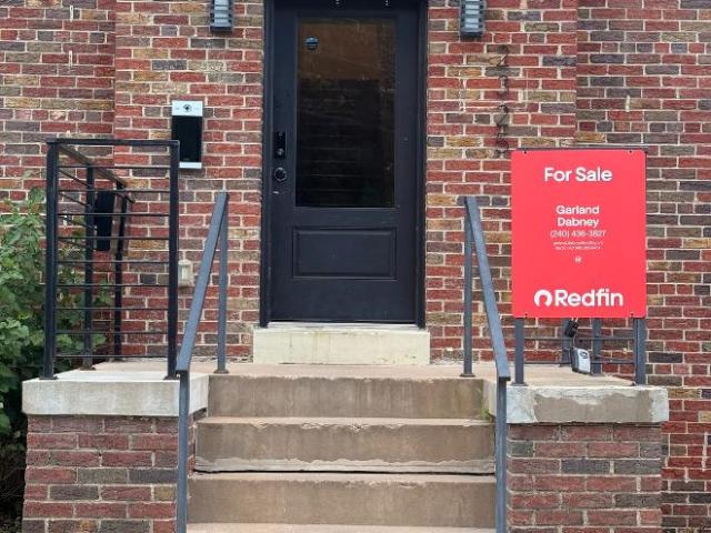 3 Br, 2 bath, Condo 2325 High St SE