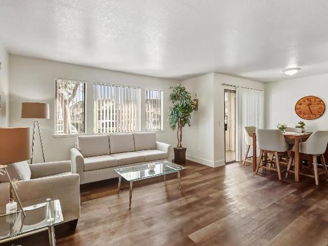 3 Br, 2 bath, Condo 2323 Shasta Drive