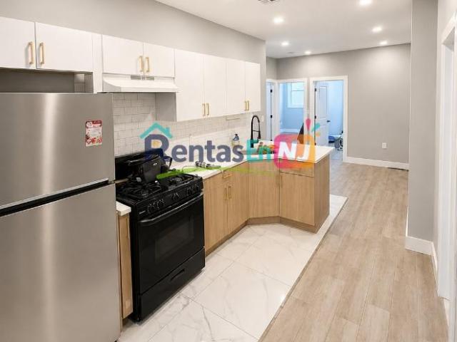 3 Br, 2 bath, Condo 235 2nd St