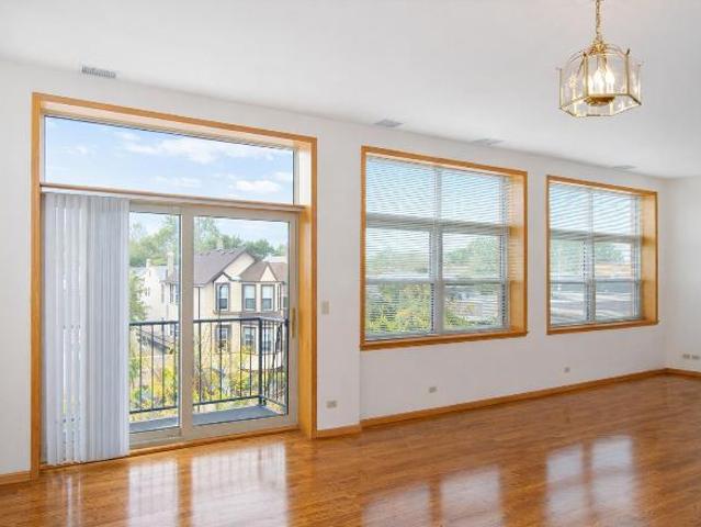 3 Br, 2 bath, Condo 2375 West Montana