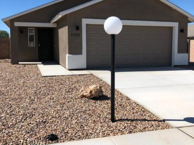 3 Br, 2 bath, Condo 2382 S Clovis Place