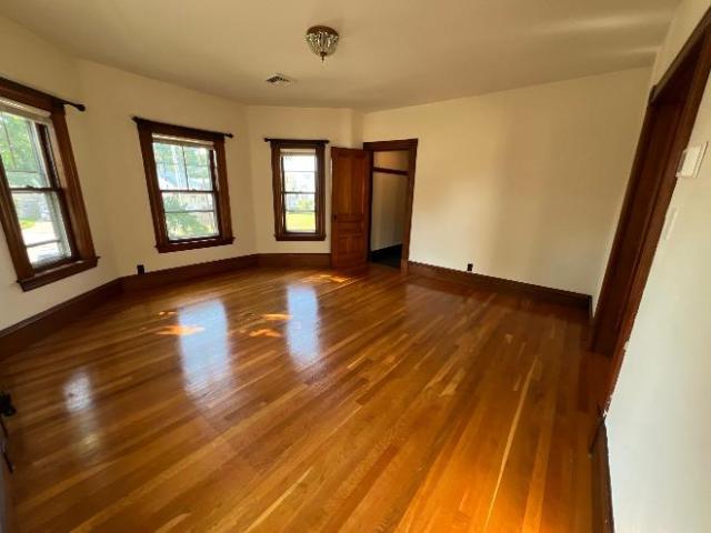 3 Br, 2 bath, Condo 27 Church St