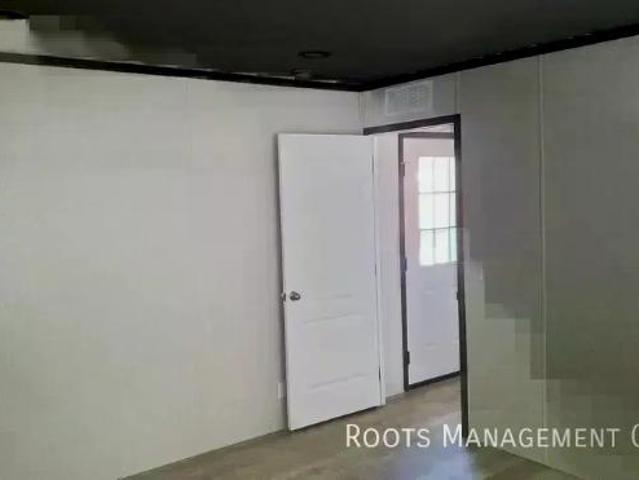 3 Br, 2 bath, Condo 2441 W 250 S