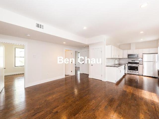 3 Br, 2 bath, Condo 24 Clary St