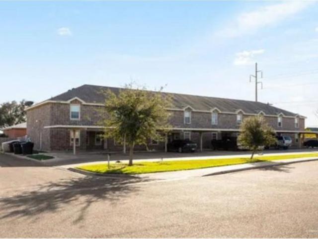 3 Br, 2 bath, Condo 2502 E Franklin Ave